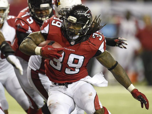 New England Patriots are signing veteran running back Steven Jackson