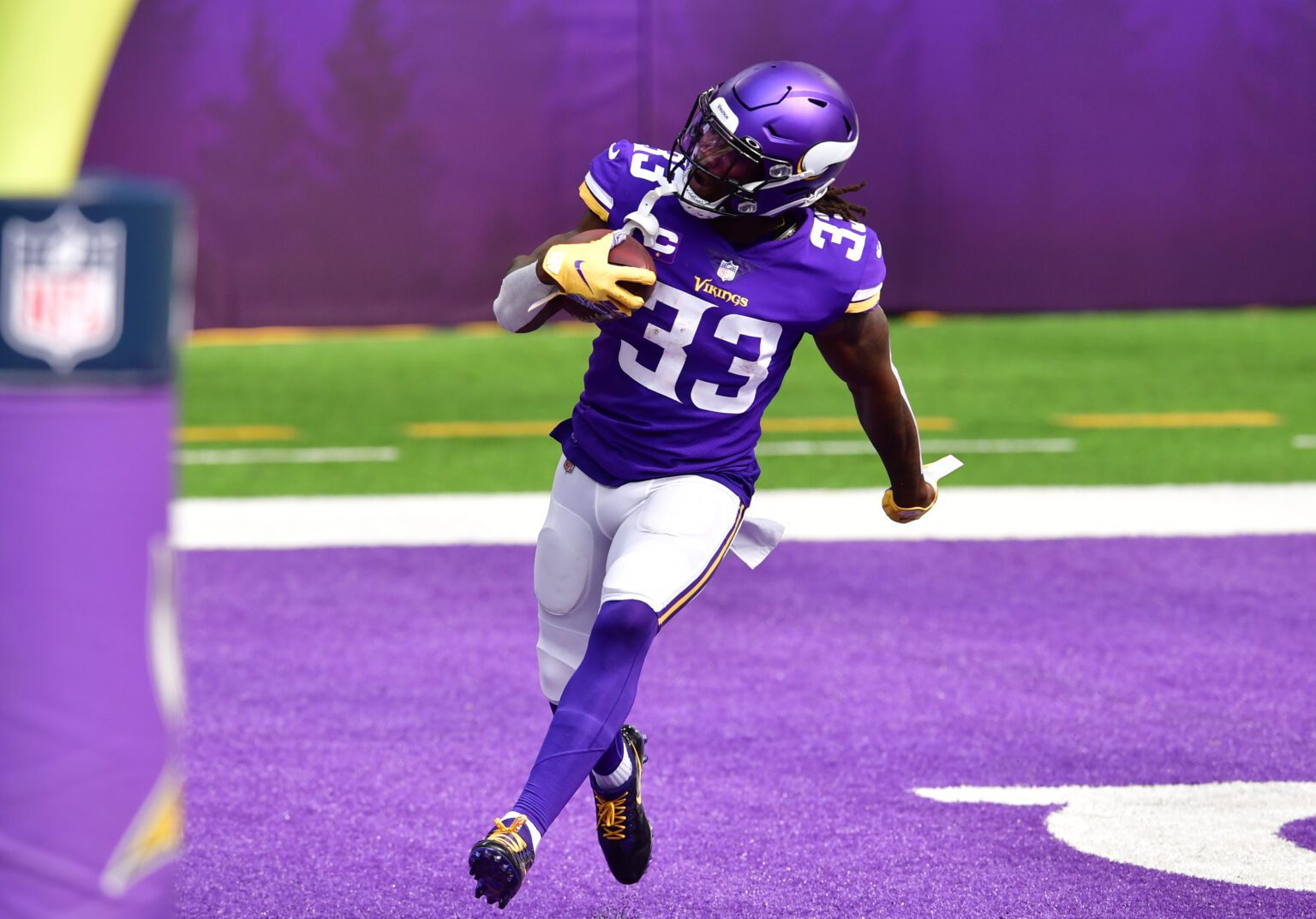 New York Jets to host former Vikings star RB Dalvin Cook