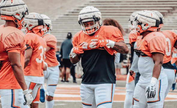 Meet 2023 NFL Draft Prospect Ellison Hubbard, DL, Sam Houston State