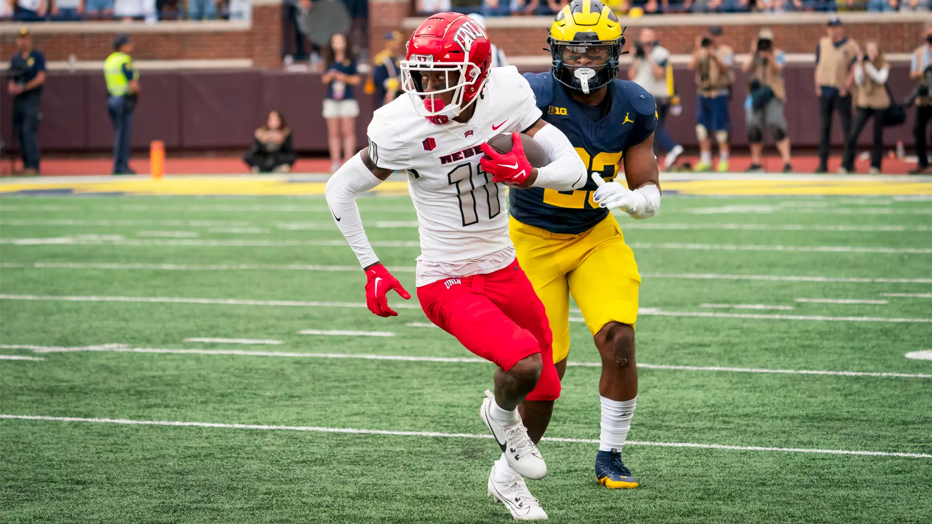 Get to Know Ricky White III: UNLV's Standout Receiver
