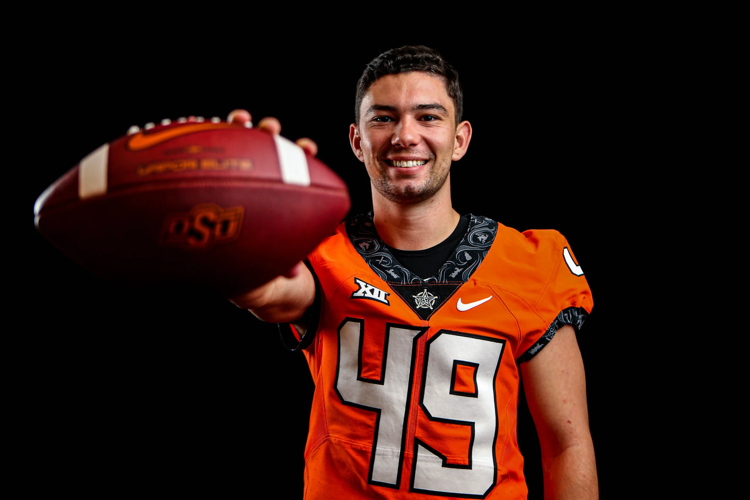 Buffalo Bills are working out two former Hula Bowl kickers today