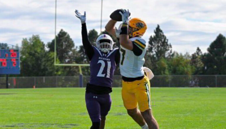 Meet 2025 NFL Draft Prospect Mitch Van Vooren, TE, St. Norbert