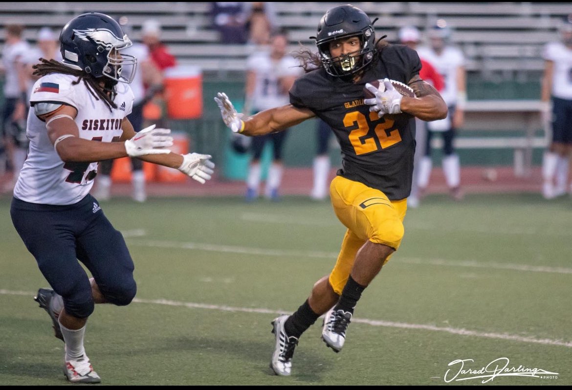 Chabot College football player stabbed to death | 2 Females arrested